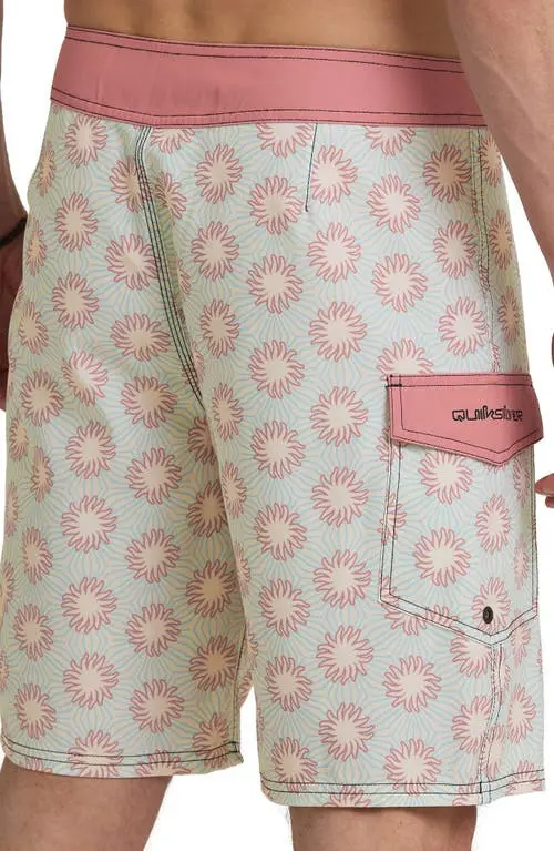 Quiksilver Ocean Mayhem Floral 19" Board Shorts - Bone White