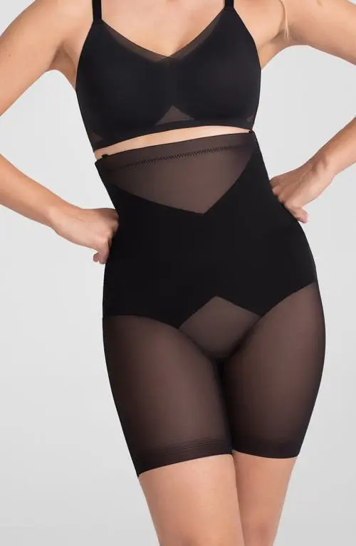 HONEYLOVE Superpower Shorts - Runway