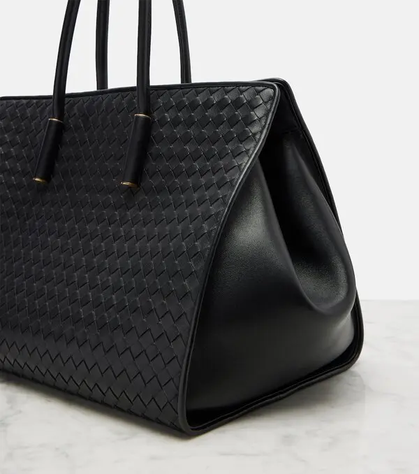 Bottega Veneta Barbara Medium Leather Tote Bag - Black