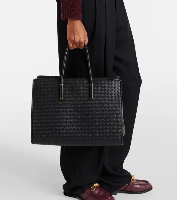 Bottega Veneta Barbara Medium Leather Tote Bag - Black