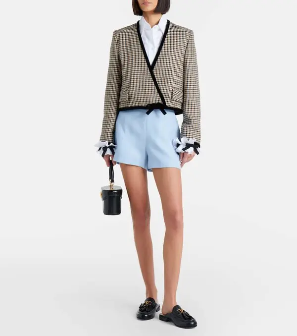 Valentino Garavani Crepe Couture Vgold Shorts
