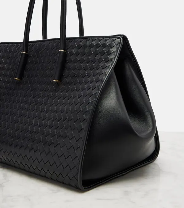 Bottega Veneta Barbara Medium Leather Tote Bag - Black