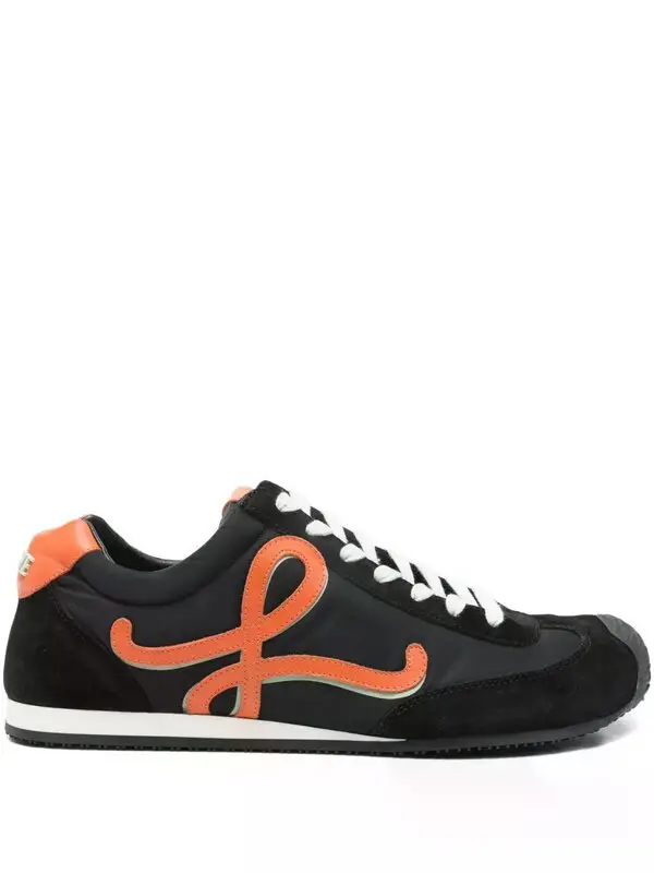 Loewe Logo-appliqué Sneakers - Black