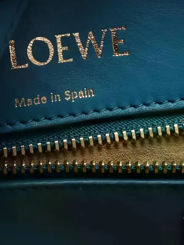 Loewe 2010s Amazona 28 Leather Tote - Blue