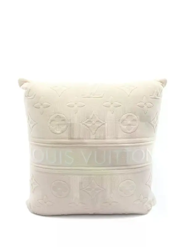 LOUIS VUITTON 2022 Monogram Cushion