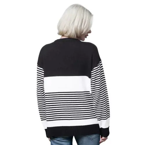 STARTER Seattle Seahawks No Huddle Striped V-neck Sweater