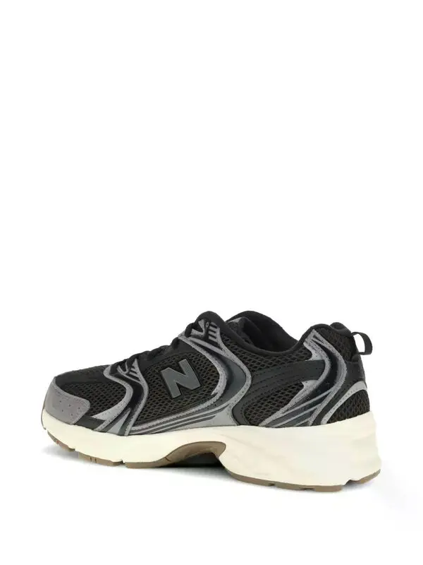 NEW BALANCE 530 Low-top Sneakers - Black