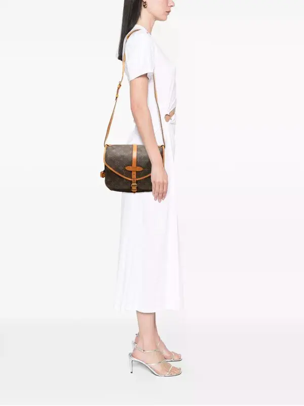 LOUIS VUITTON 1992 Monogram Saumur 30 Crossbody Bag