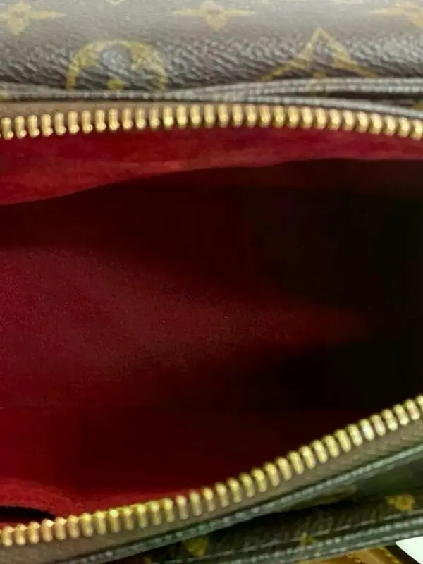 LOUIS VUITTON 2004 Monogram Viva Cite Mm