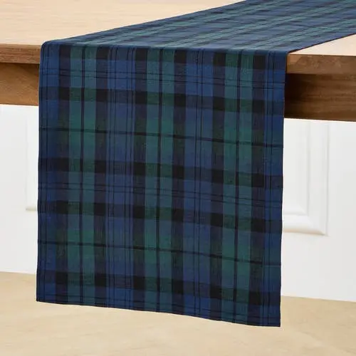 SOLINO HOME Linen Table Runnerblackwatch Plaid
