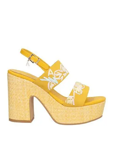 TWINSET Slingback Sandals With Embroidered Detail - Marigold