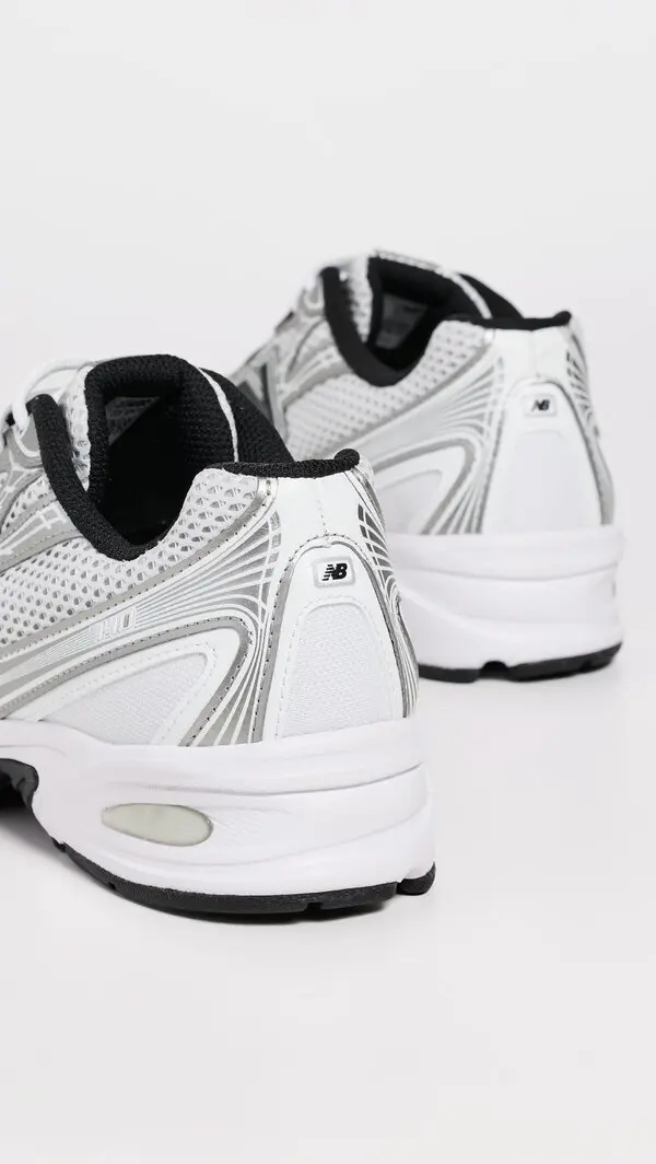 NEW BALANCE 740 Lace-up Sneakers - White/grey