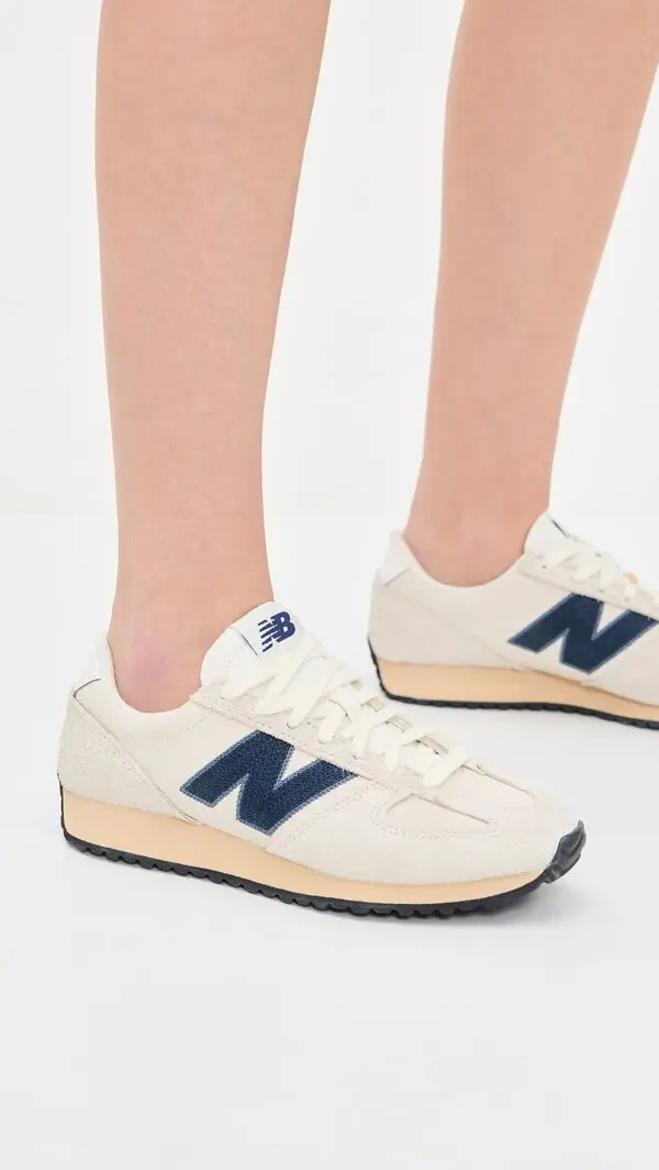 NEW BALANCE 471 Suede Sneakers