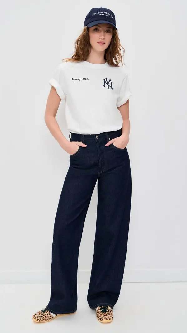 Sporty & Rich Yankees Curve T-shirt