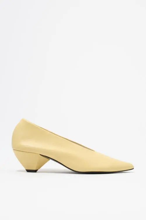 Bimba Y Lola Leather Mid-heel Court Shoe - Light Yellow