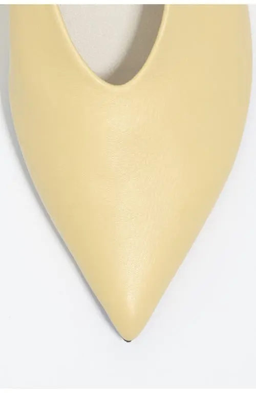Bimba Y Lola Leather Mid-heel Court Shoe - Light Yellow