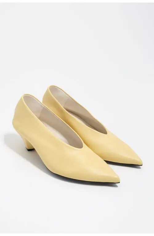 Bimba Y Lola Leather Mid-heel Court Shoe - Light Yellow