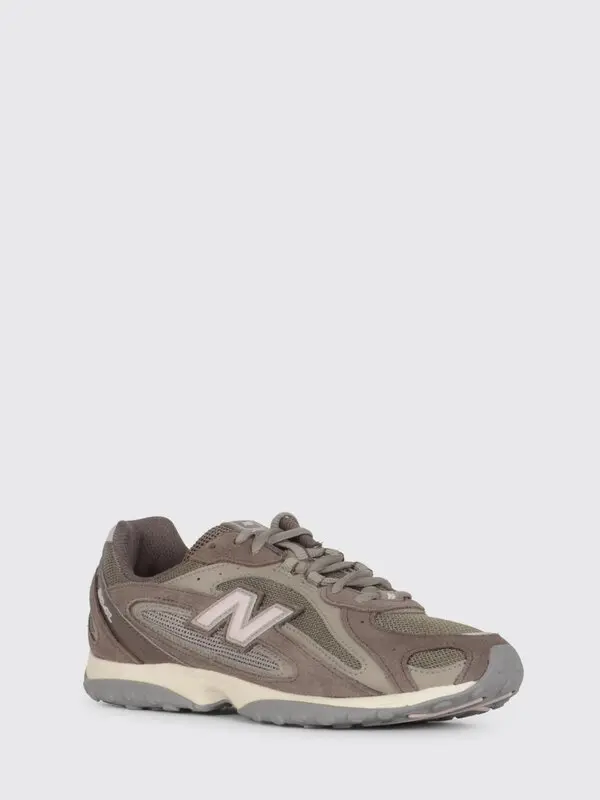NEW BALANCE Low Top Sneakers