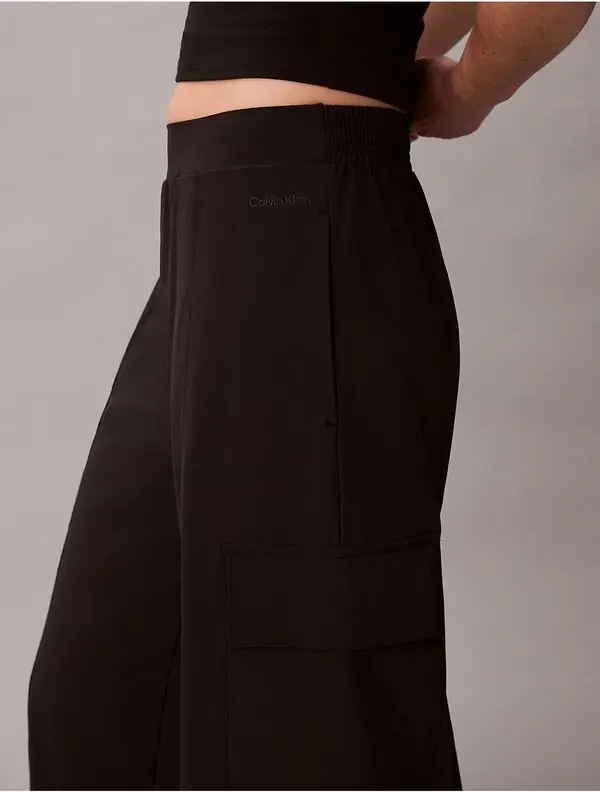 Calvin Klein Commuter Wide Leg Cargo Pants - Black