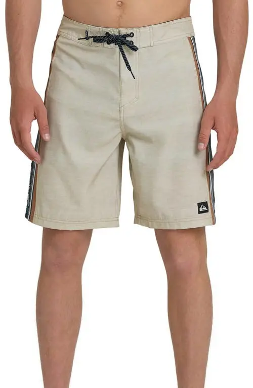 Quiksilver Fade Lines 19" Board Shorts