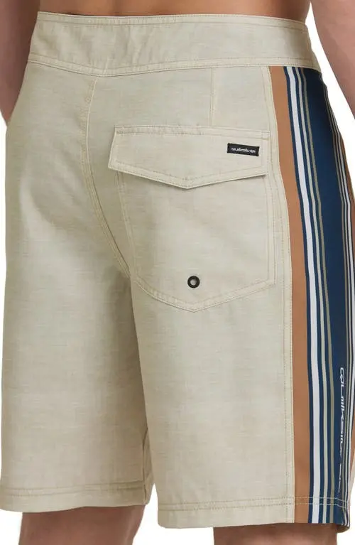 Quiksilver Fade Lines 19" Board Shorts