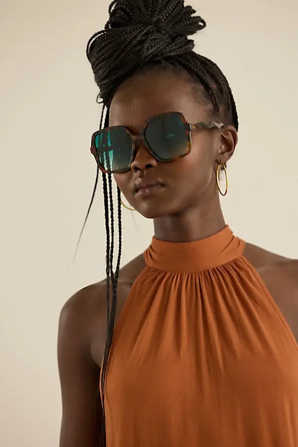 Free People Lucia Square Sunglasses - Tort/lake
