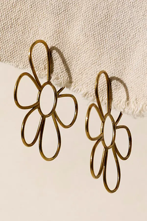RACHEL PFEFFER Brass Daisy Earrings - Gold