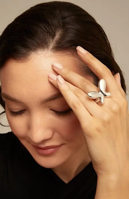 UNODE50 Medium Butterfly Ring