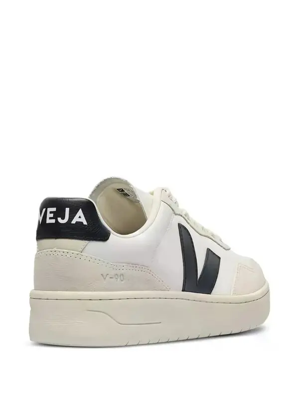 VEJA V-90 Panelled Sneakers - Neutrals