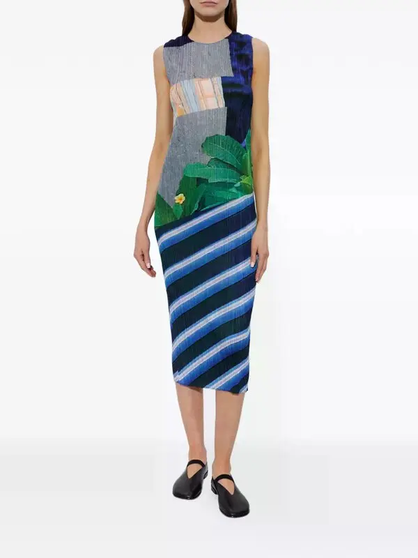 Issey Miyake Graphic Print Pleated Midi Dress
