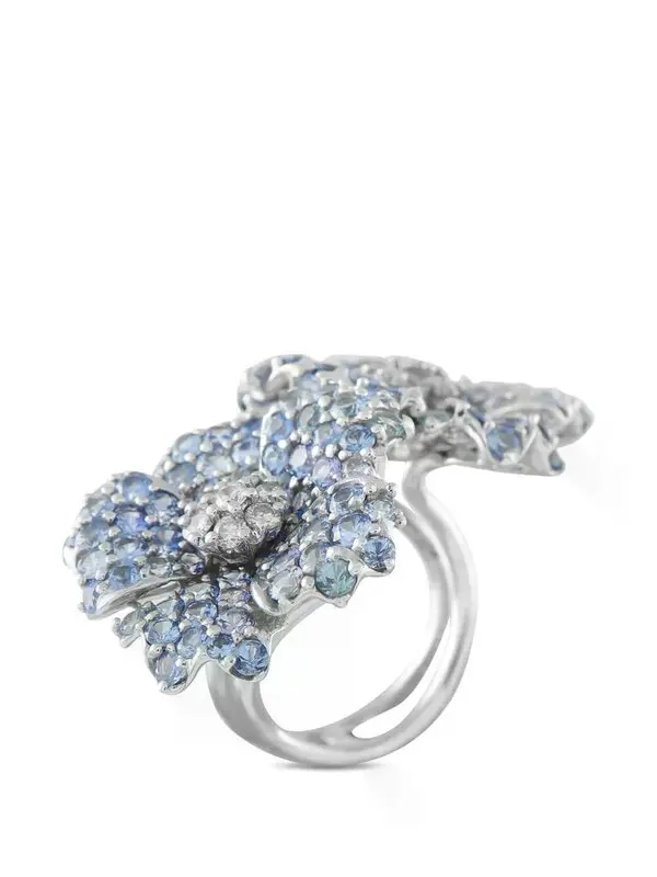 LB EXCLUSIVE Diamond And Sapphire Flower Ring