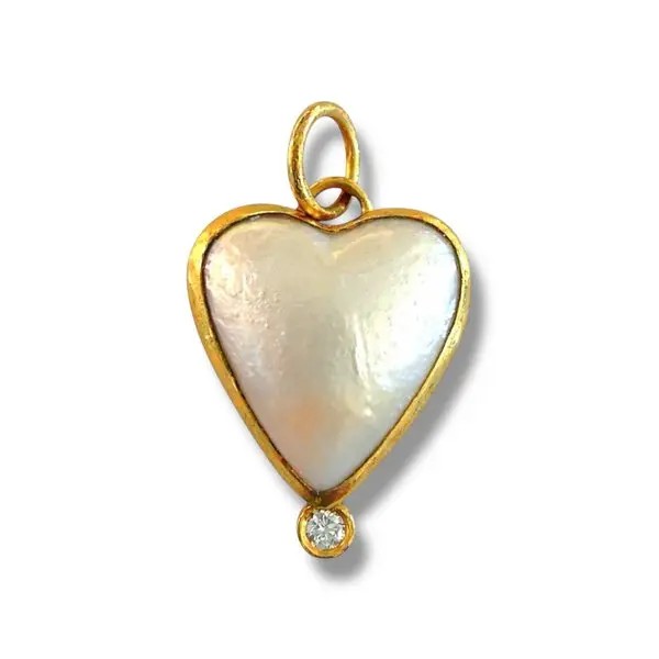 OUF! Mother Of Pearl Heart Charm - One-color