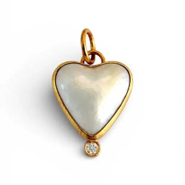OUF! Mother Of Pearl Heart Charm - One-color