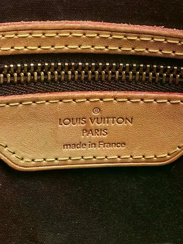 LOUIS VUITTON Brea Mm Handbag
