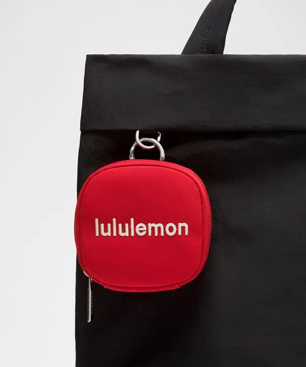 Lululemon Clippable Commuter Organizer Pouch - Oxford Red/light Ivory/silver