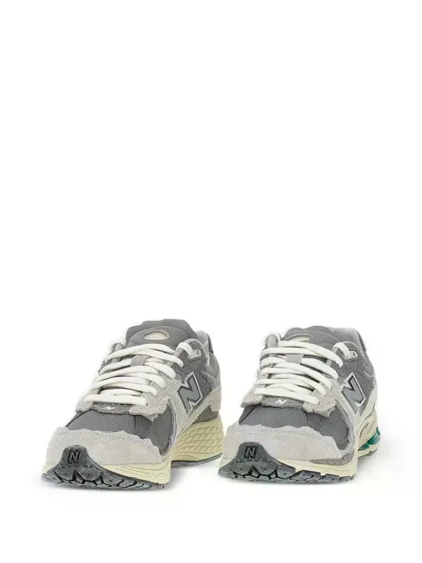 NEW BALANCE 2002r Protection Pack Sneakers