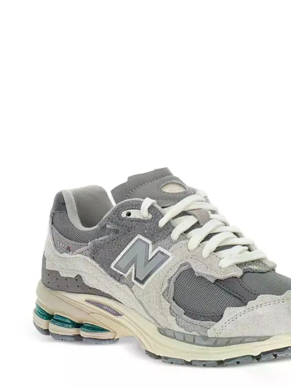 NEW BALANCE 2002r Protection Pack Sneakers