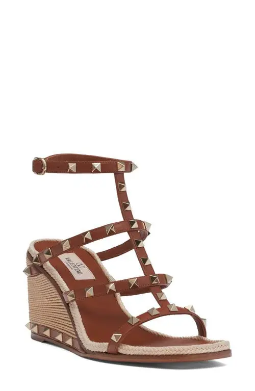 Valentino Garavani Rockstud Espadrille Sandal - Saddle