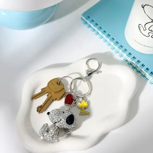 PEANUTS Snoopy Crystal Cluster Pavé Bag Charm Keychain