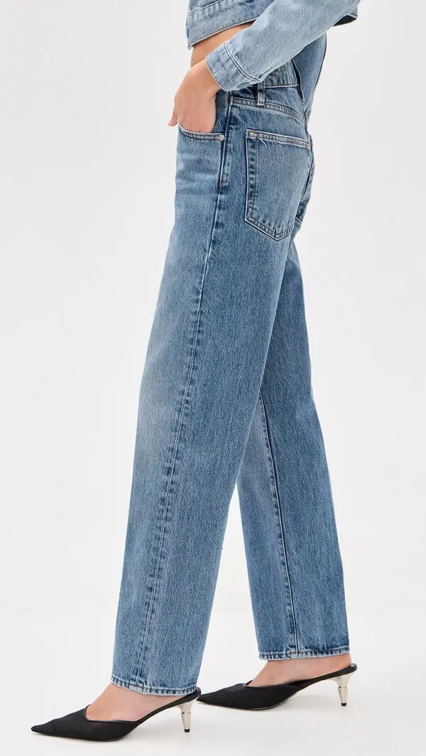 FRAME The Essential Jeans