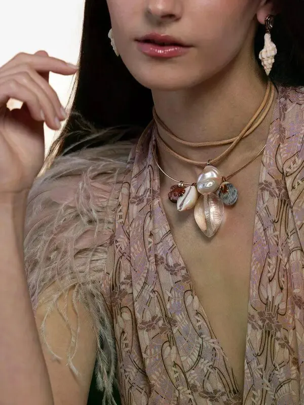 DEZSO 18k Rose Gold Wire Necklace