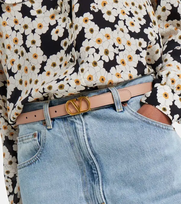 Valentino Garavani Vlogo Reversible Leather Belt - White