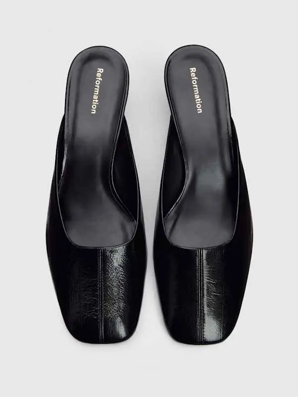 REFORMATION Inez Heeled Mule Eel - Black