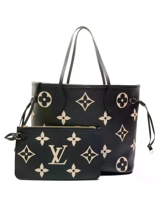 LOUIS VUITTON 2021-2025 Mm Monogram Shoulder Bag