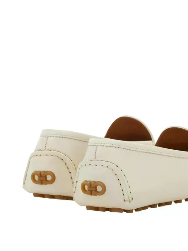 FERRAGAMO Gancini Driver Loafers - Neutrals