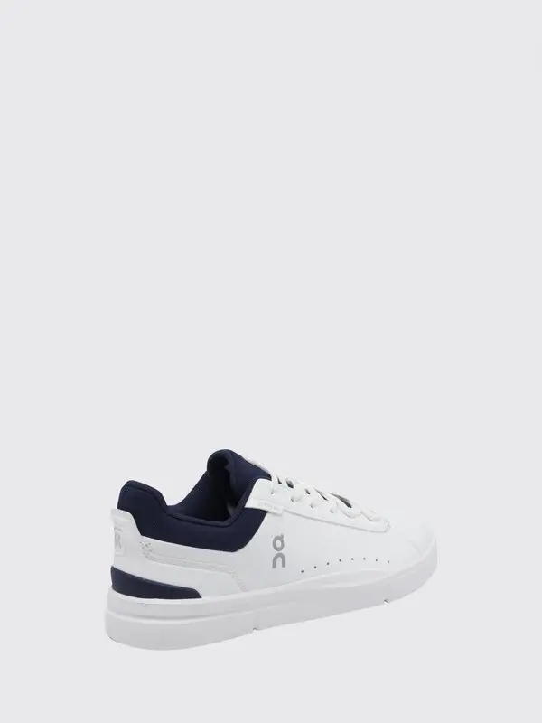 On The Roger Advantage Sneakers
