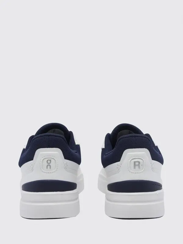 On The Roger Advantage Sneakers