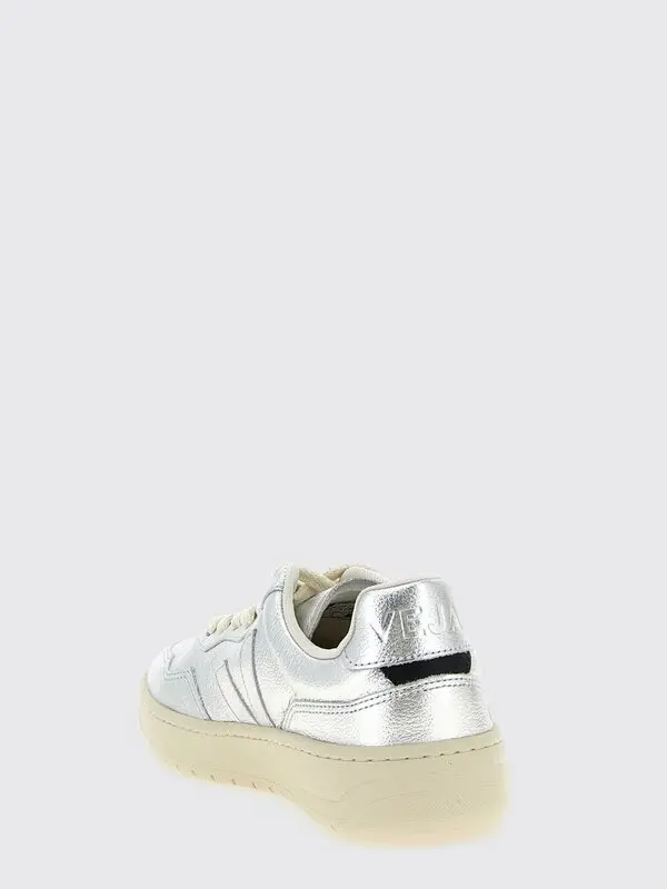 VEJA Low Top Sneakers