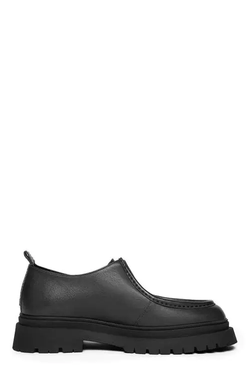 Manière De Voir Leather Lace-up Shoe - Black