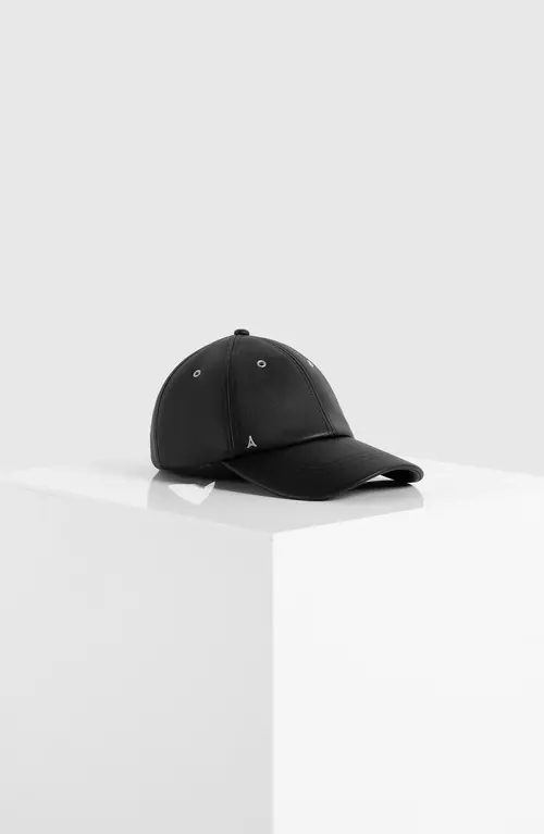 Manière De Voir Vegan Leather Cap - Black